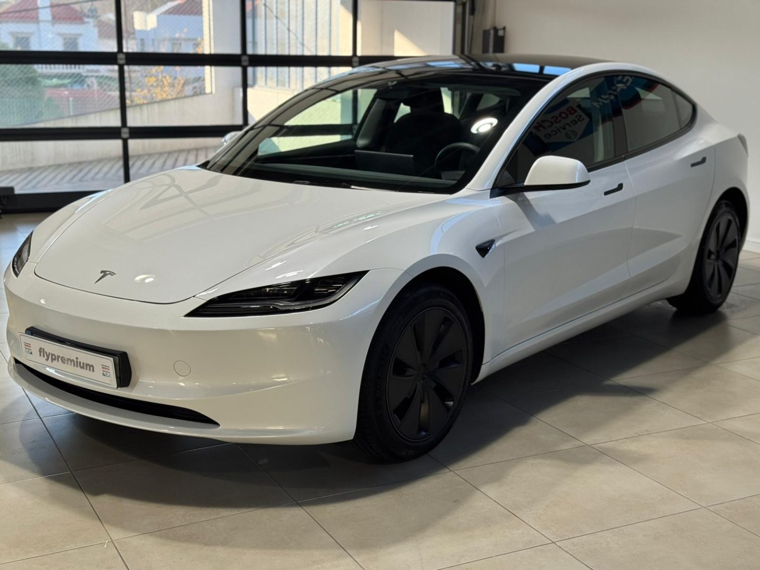 Tesla Model 3 Tração Traseira - Flypremium Automóveis, Lda - Carros ...